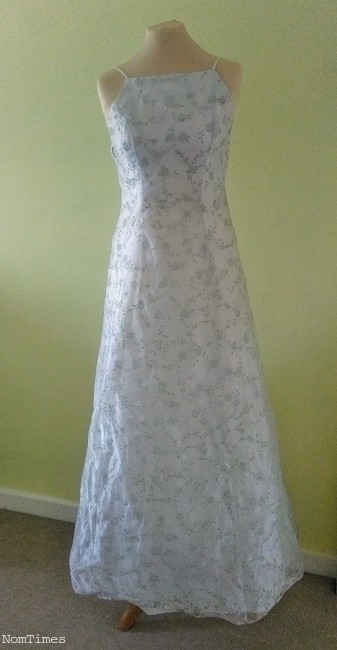 White Wedding/prom Dress, Size 6/8 (Colchester, Essex) | NomTimes UK